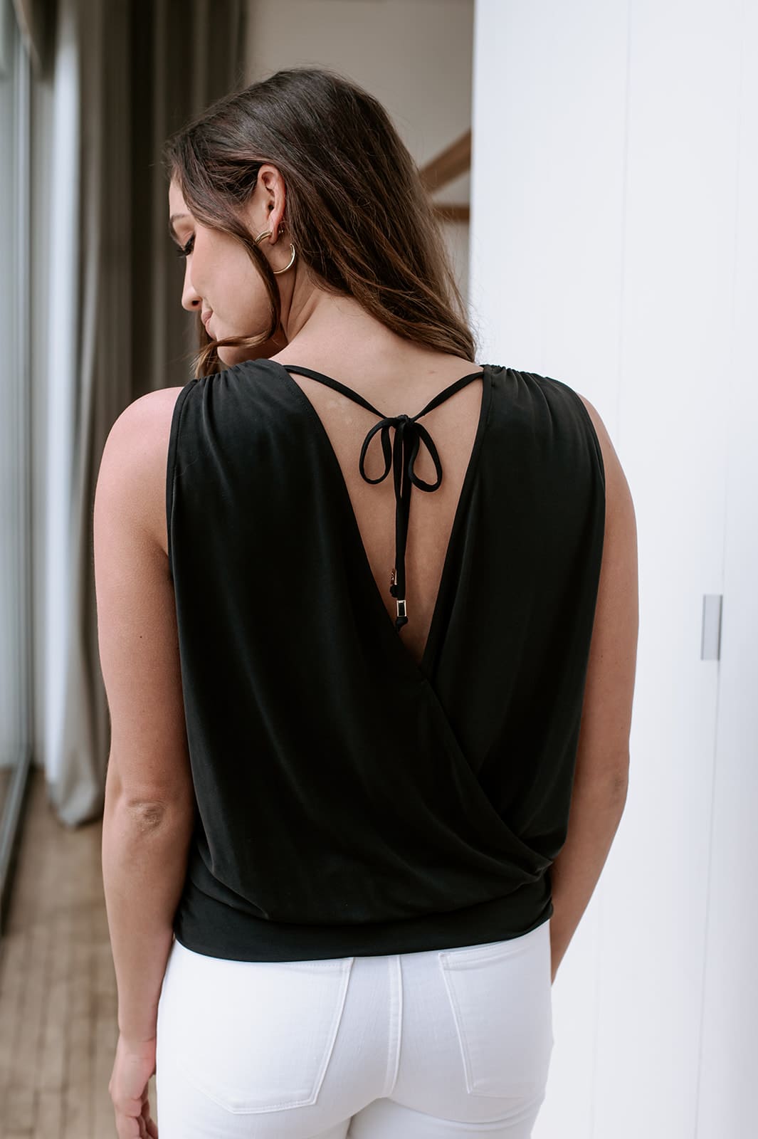 Black Cupro Surplice Tank – Oceans Allure